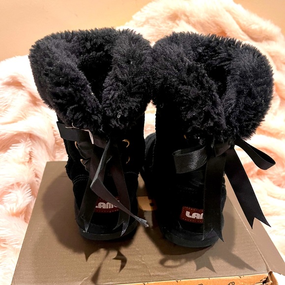 Lamo | Shoes | Lamo Girls Boots Size 1c | Poshmark